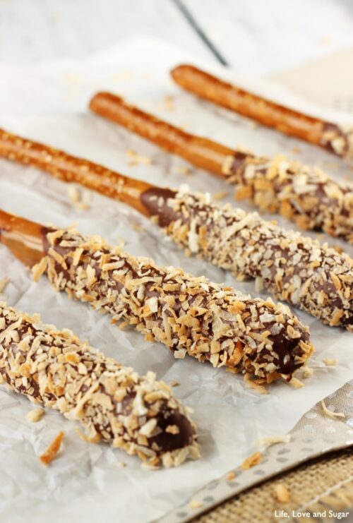 Samoa Pretzel Sticks | Easy Chocolate, Caramel & Coconut Dessert