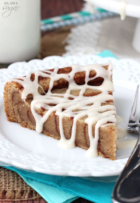 Giant Cinnamon Roll Cookie Cake | Easy Breakfast Cookie Cake Recipe
