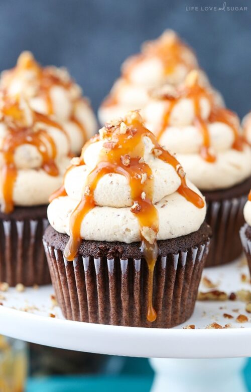 Chocolate Turtle Cupcakes | Chocolate, Caramel & Pecan Cupcakes