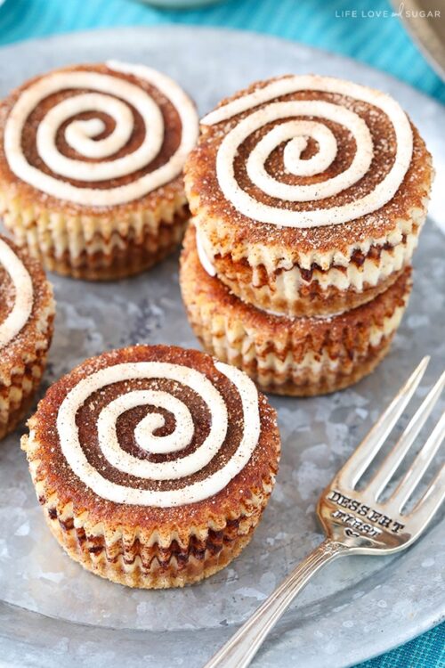 Mini Cinnamon Roll Cheesecakes Recipe | Easy Mini Cheesecakes