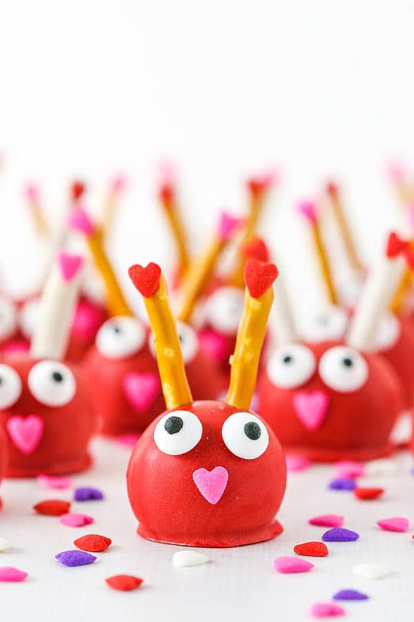 Love Bug Oreo Cookie Balls | Easy Valentine's Day Dessert!
