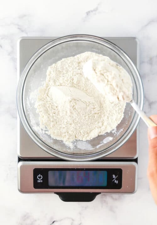 How to Measure Flour Precisely Every Time | Life Love & Sugar