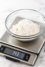 How to Measure Flour Precisely Every Time | Life Love & Sugar